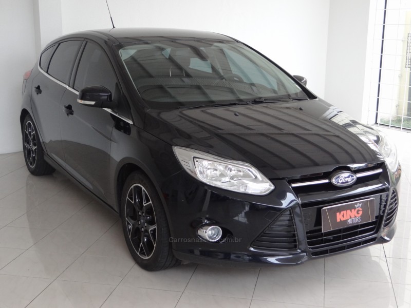 FORD - FOCUS - 2014/2015 - Preto - R$ 56.900,00 - King Motors