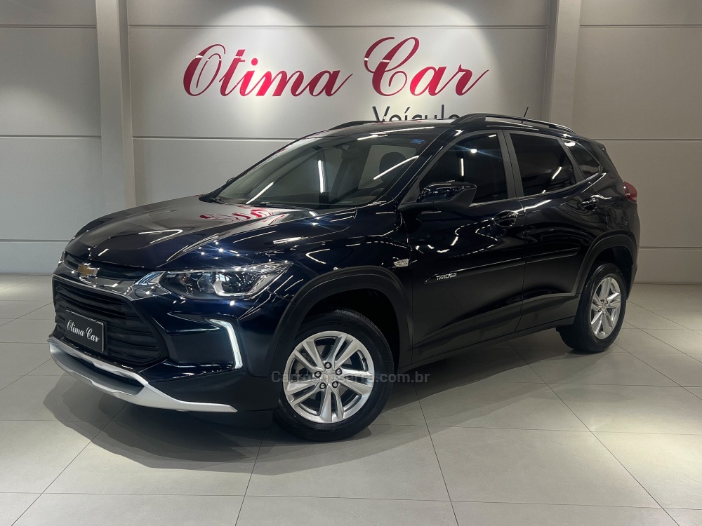 CHEVROLET - TRACKER - 2022/2022 - Azul - R$ 104.990,00 - Ótima Car