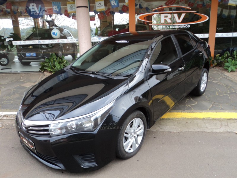 TOYOTA - COROLLA - 2016/2017 - Preta - R$ 88.900,00 - RV Automóveis