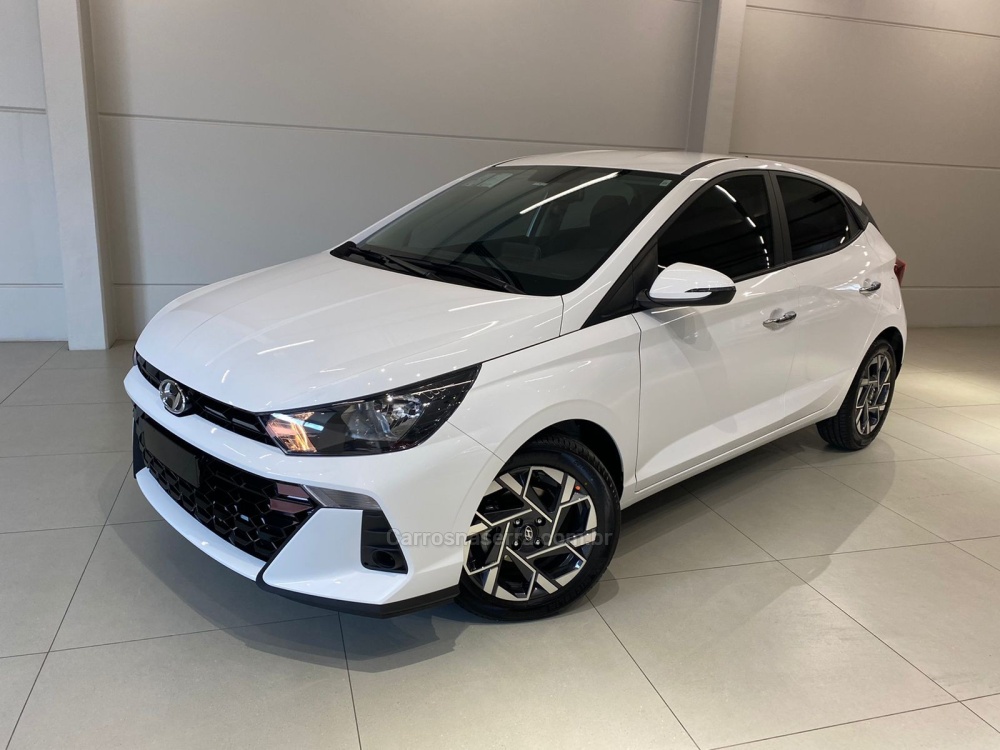 HYUNDAI - HB20 - 2024/2025 - Branca - R$ 109.900,00 - Ótima Car