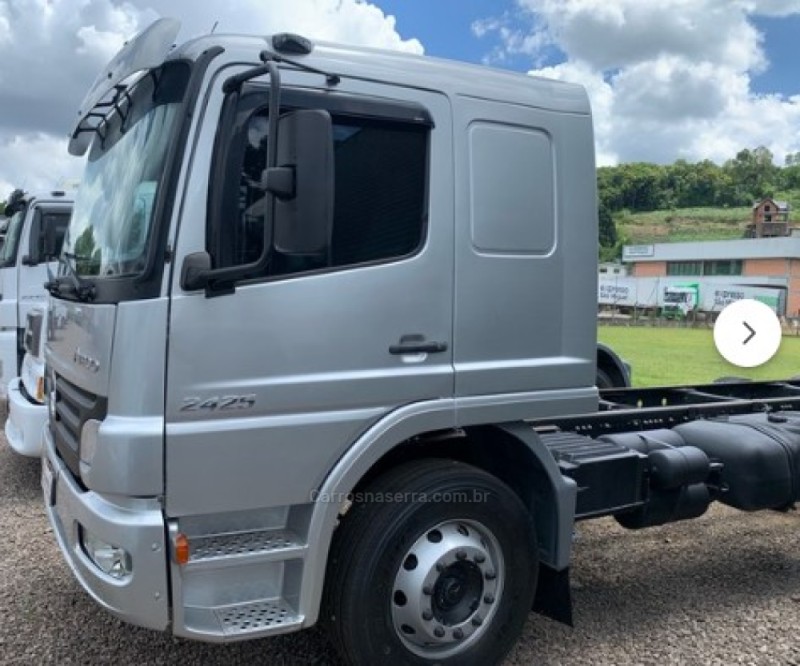 MERCEDES-BENZ - ATEGO 2425 - 2007/2008 - Prata - R$ 210.000,00 - Alex ...